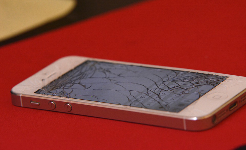 Reductress » Courtney Not Sure Which Cracked Phone Is Hers At This Party